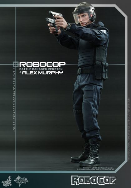 Hot Toys’ RoboCop Alex Murphy – Plastic and Plush