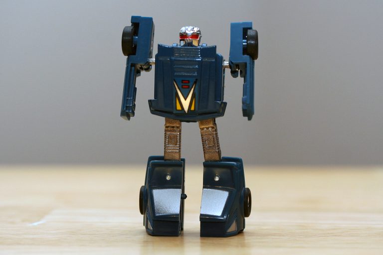 RETRO REVIEW: GoBots – Plastic and Plush