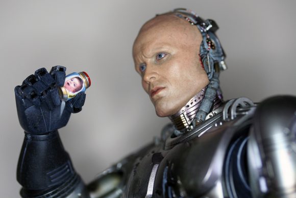 REVIEW: RoboCop – Battle Damaged Version – Plastic and Plush