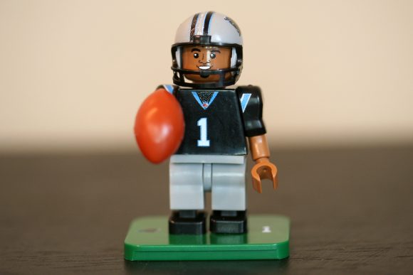 REVIEW: OYO Sports NFL Minifigures – Plastic and Plush