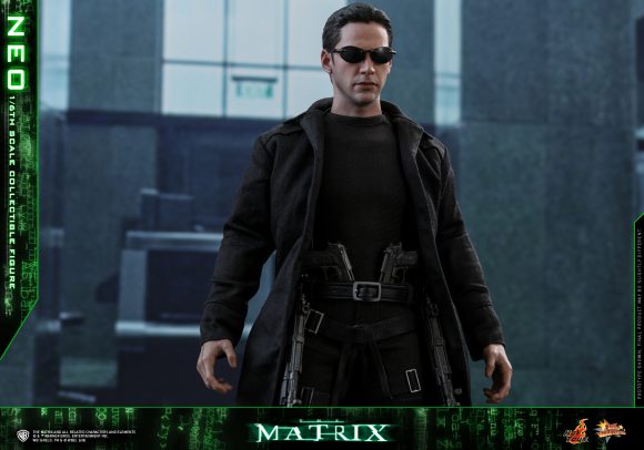 Hot Toys: 1/6th scale Neo from The Matrix | Plastic and Plush